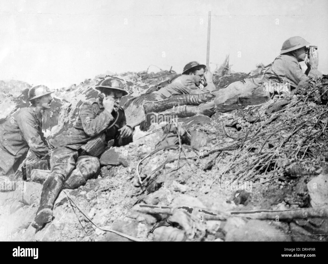 Ww1 british soldiers trench hi-res stock photography and images - Alamy