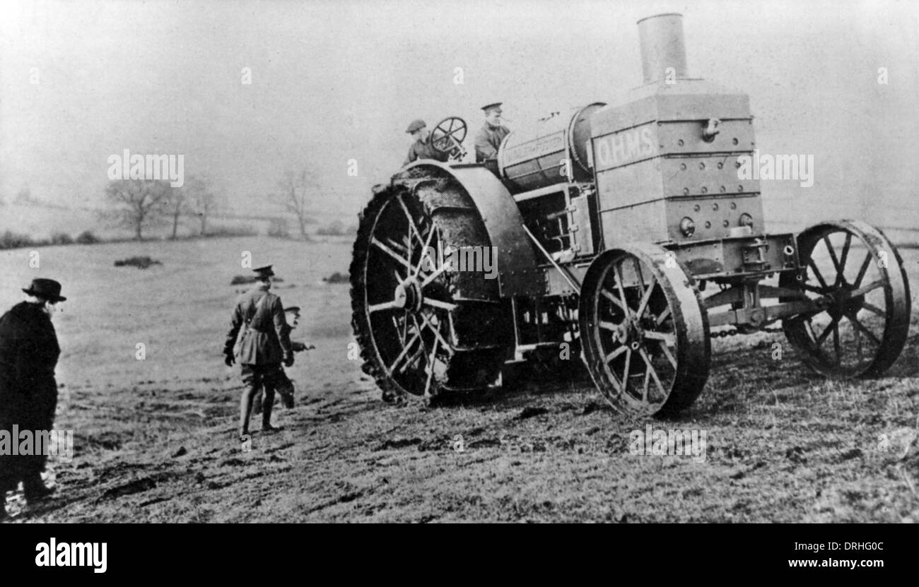 Soldiers with a Daimler-Foster tractor, WW1 Stock Photo - Alamy