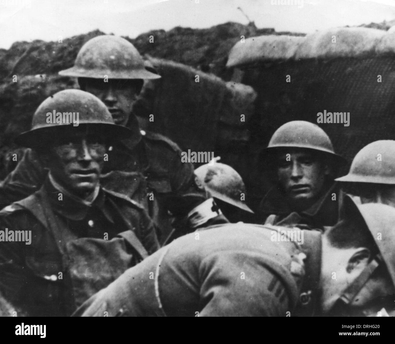 British soldiers in a trench, Western Front, WW1 Stock Photo - Alamy