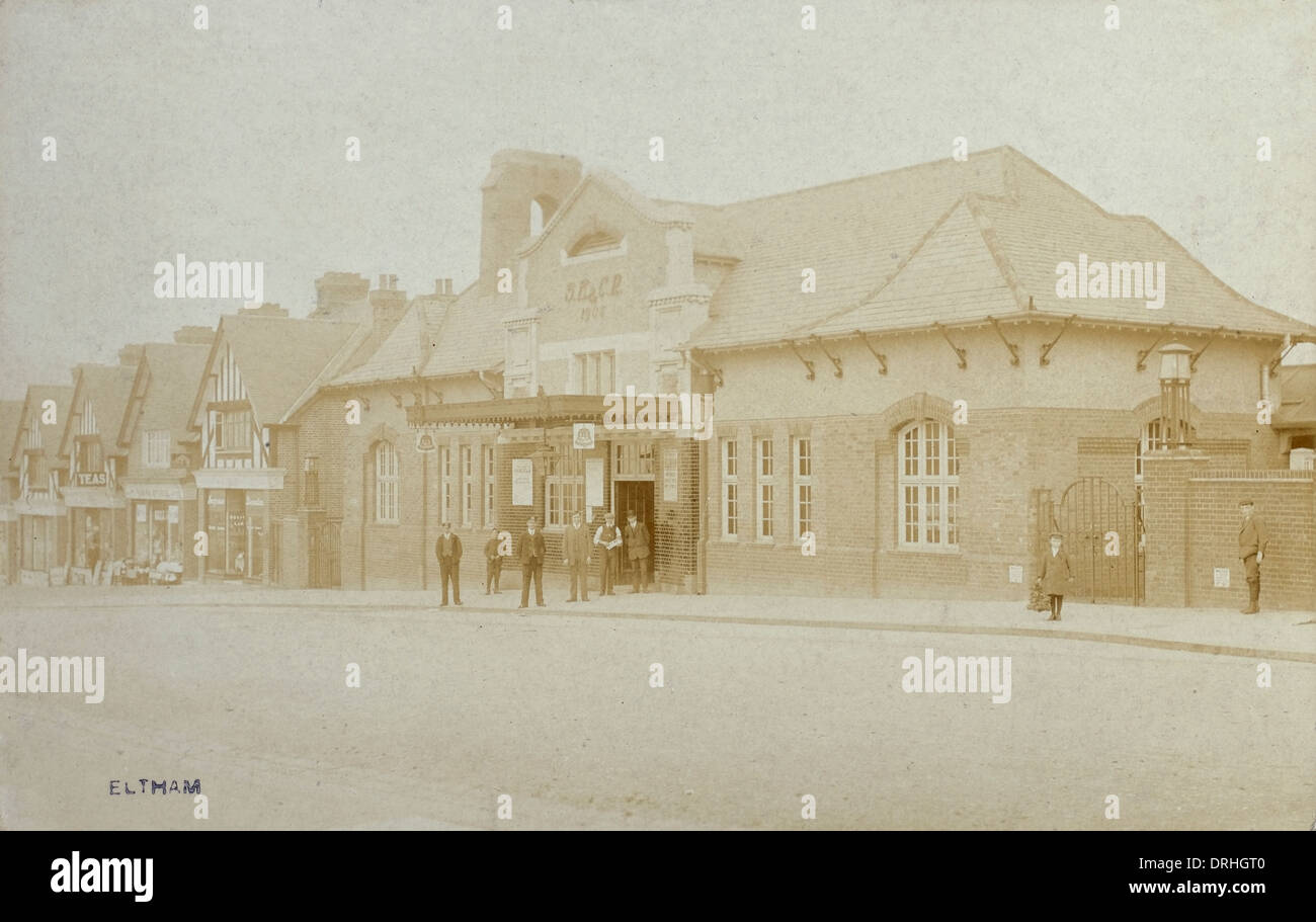 Eltham park station hi-res stock photography and images - Alamy