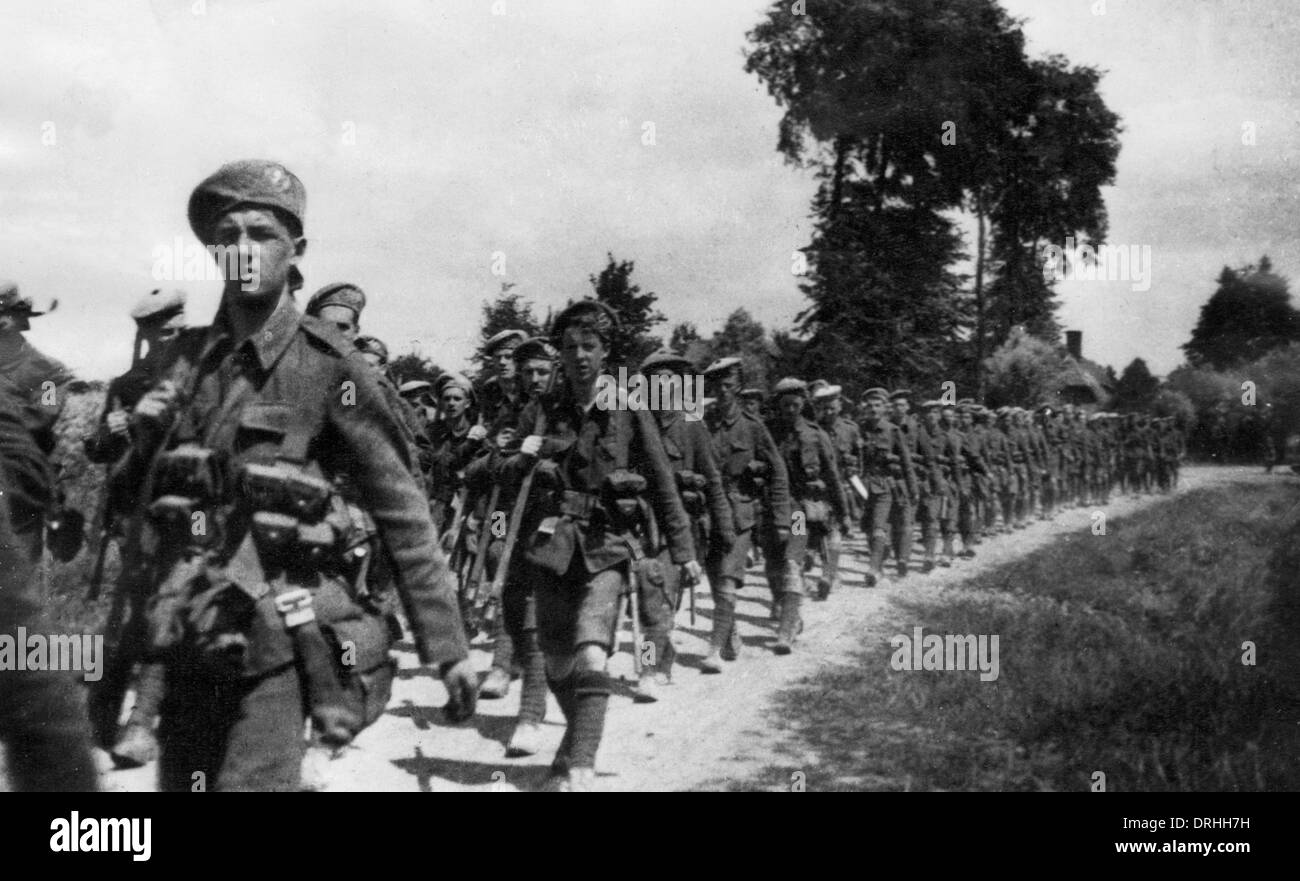 Scottish Rifles on the march, Laventie, France, WW1 Stock Photo - Alamy