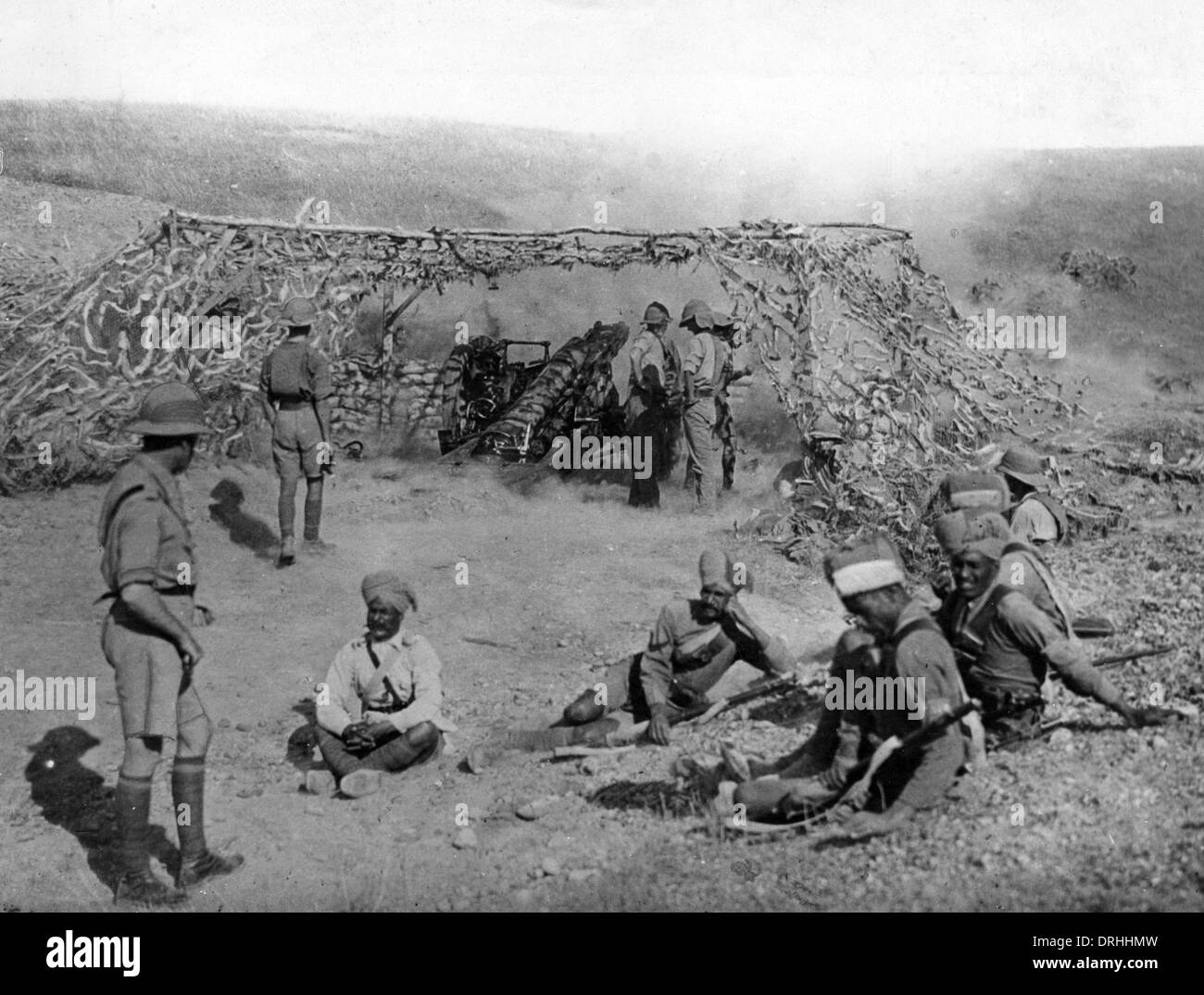 Heavy artillery firing hi-res stock photography and images - Alamy