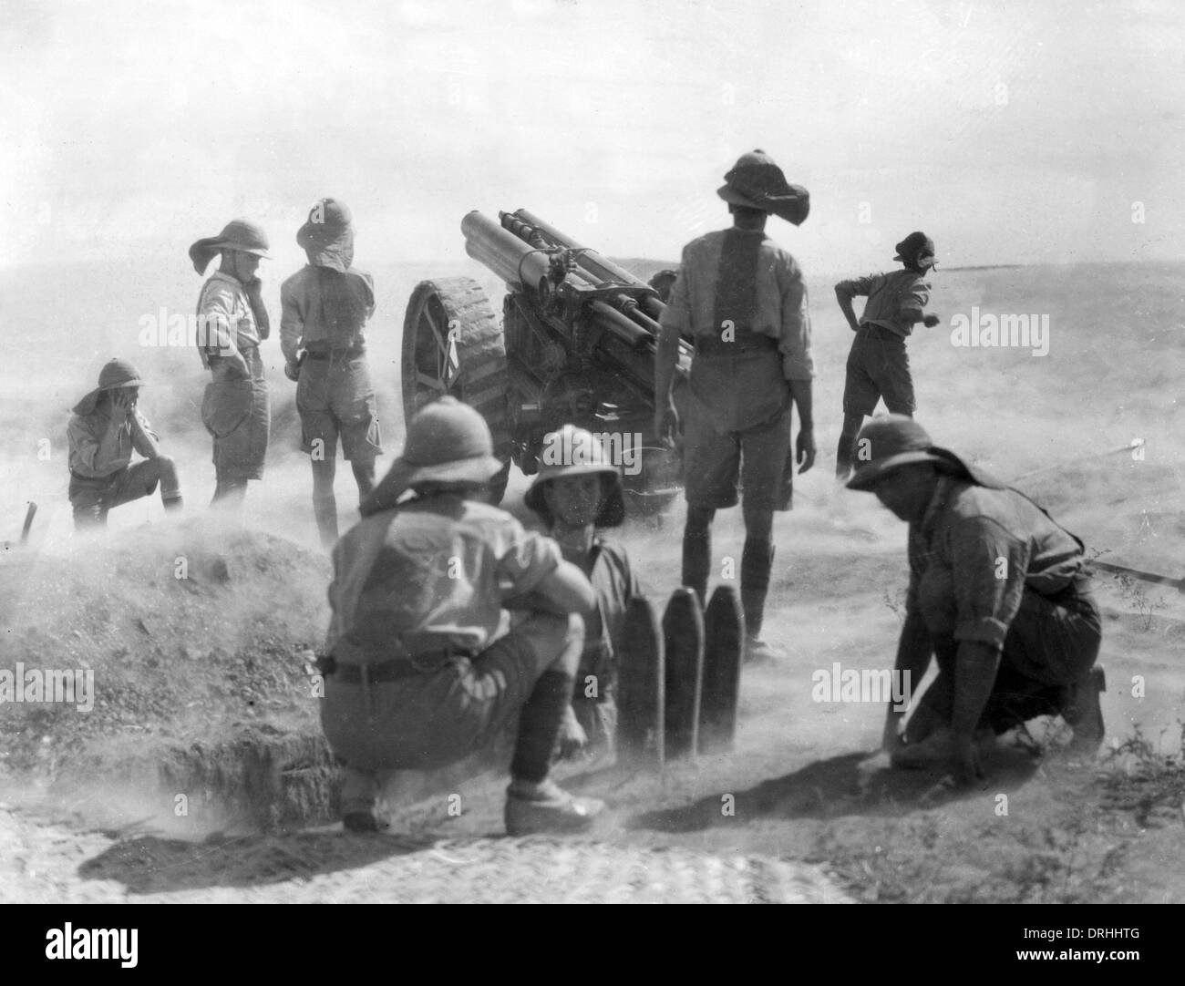 World War One Pounder Gun Black and White Stock Photos & Images - Alamy