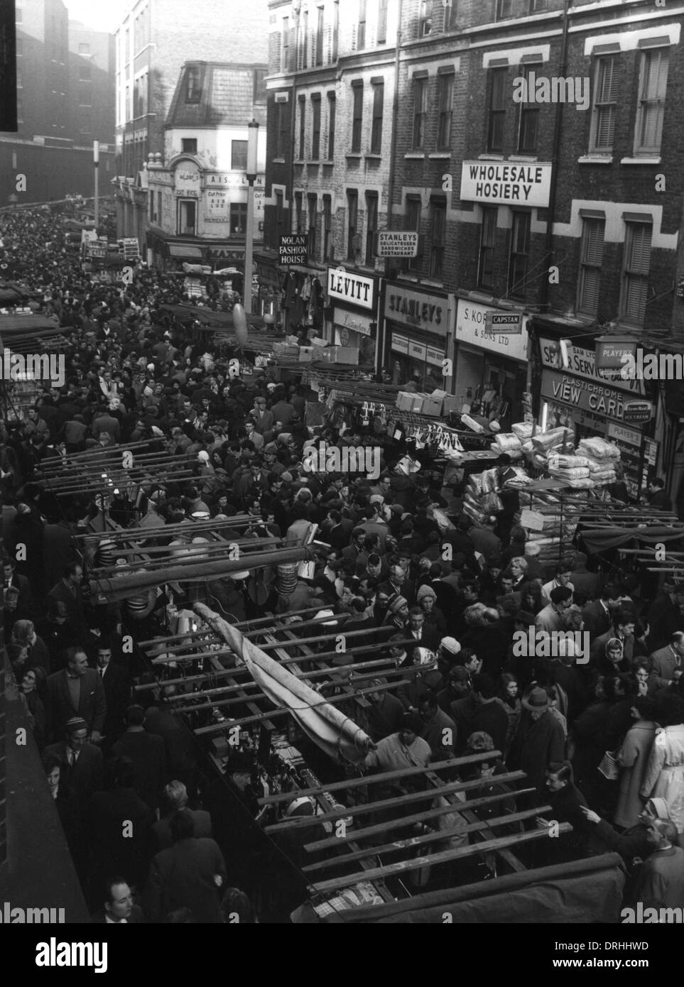 Crowd london street hi-res stock photography and images - Alamy