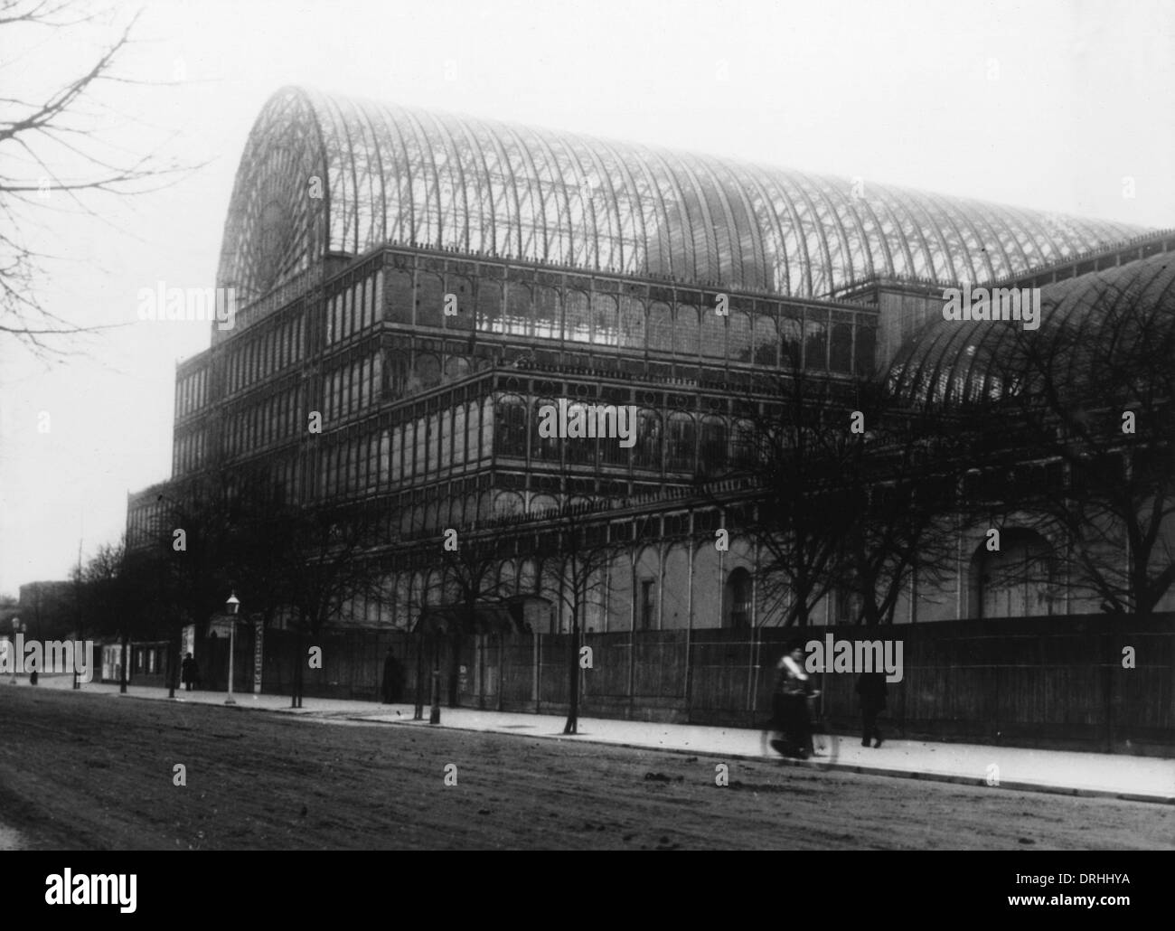 Crystal palace views hi-res stock photography and images - Alamy