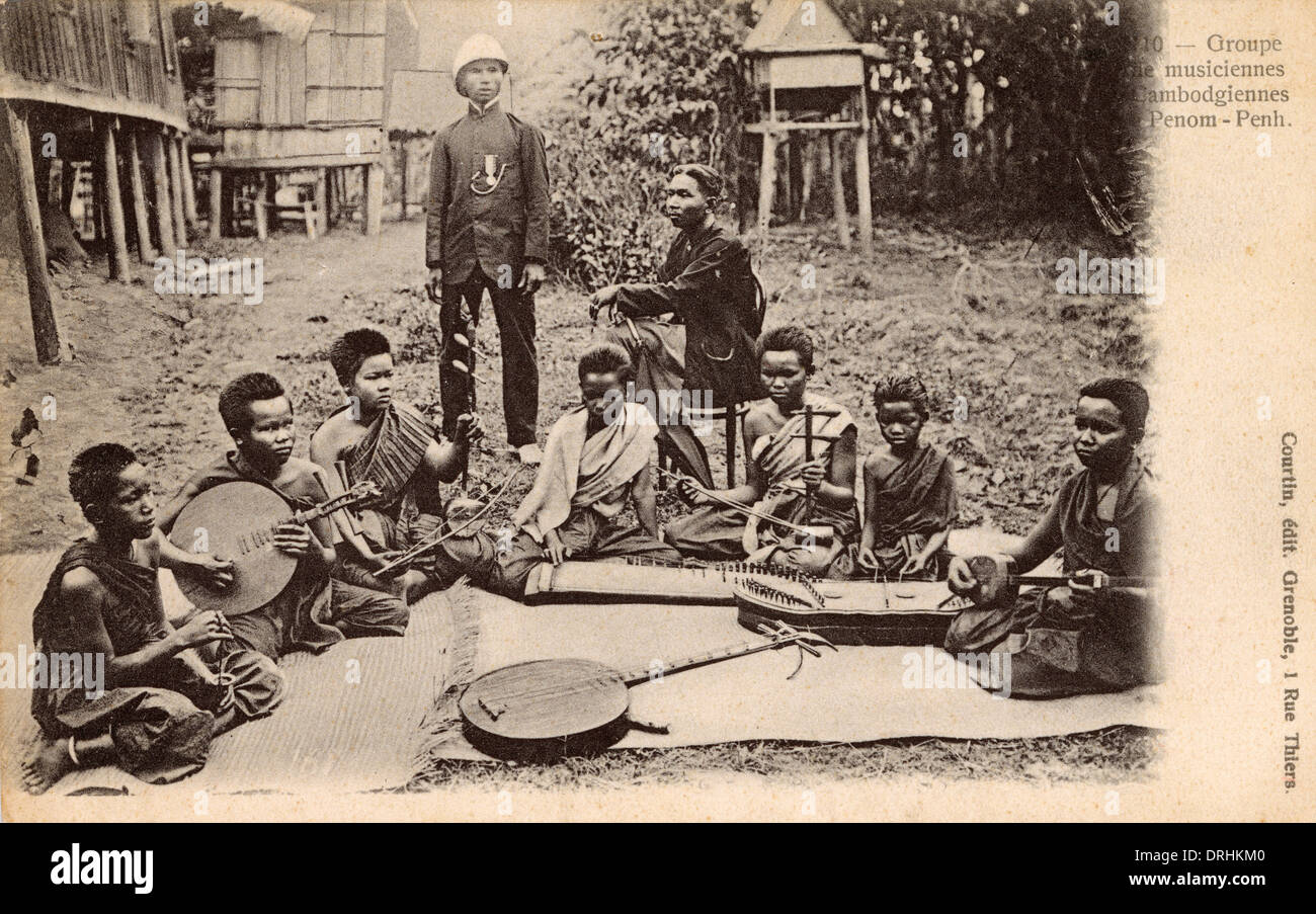 Cambodia - Traditional musicians at Phnom Penh Stock Photo - Alamy