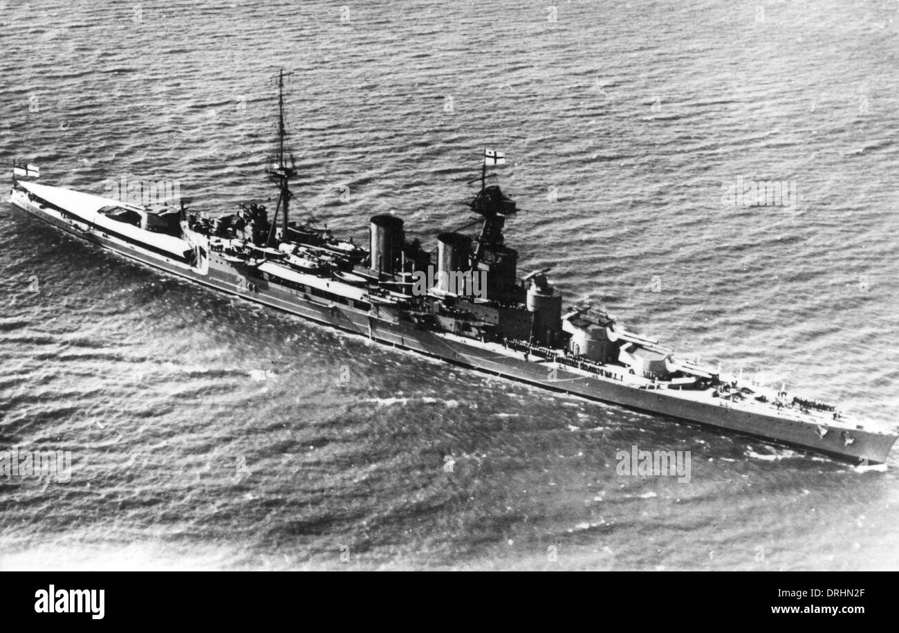 HMS Hood, British battlecruiser Stock Photo - Alamy