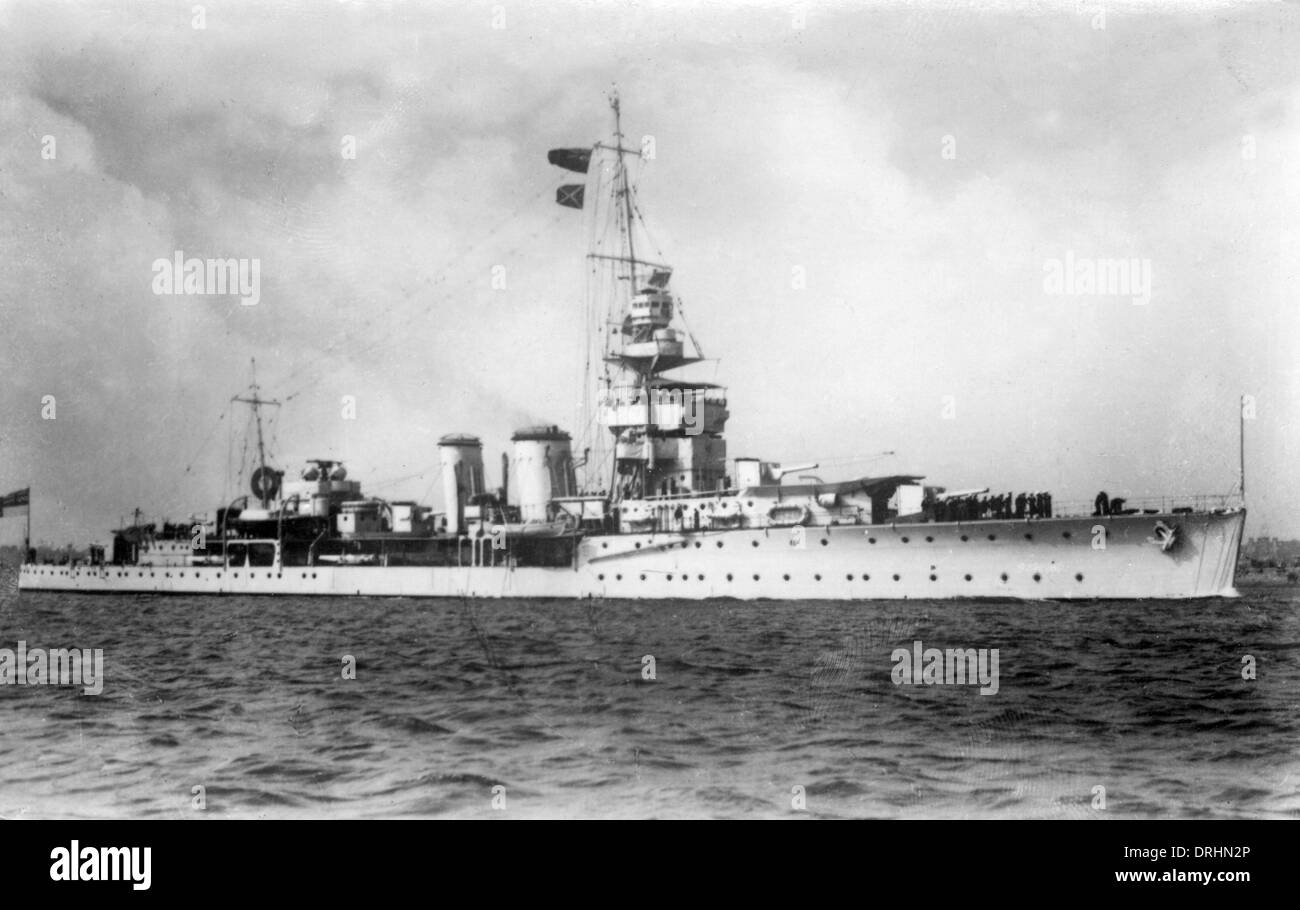 HMS Cardiff, British light cruiser, WW1 Stock Photo - Alamy