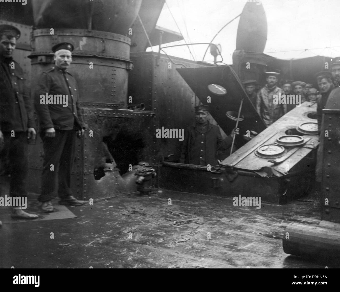 HMS Kent, British armoured cruiser, WW1 Stock Photo - Alamy