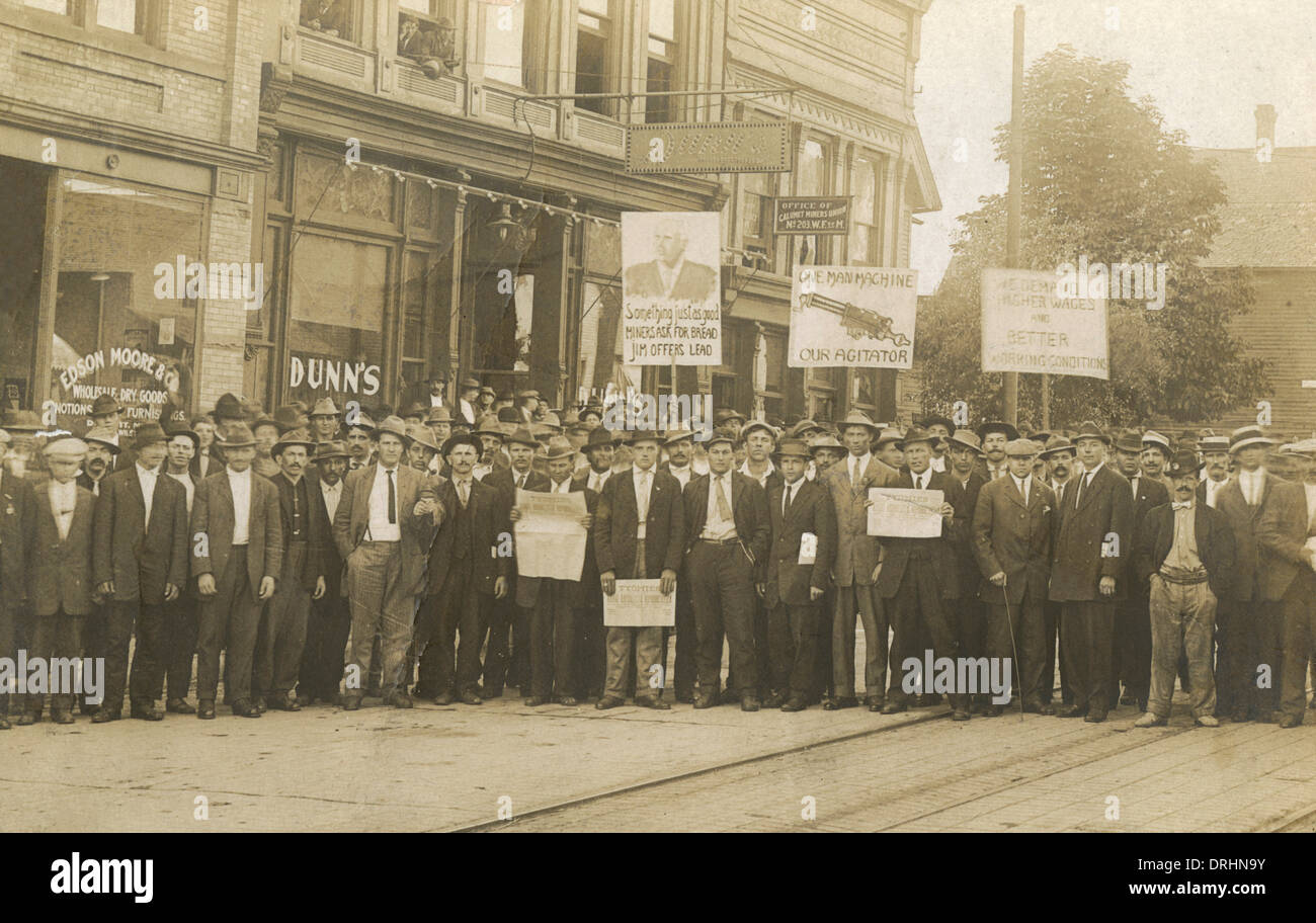 Miners drill bar hi-res stock photography and images - Alamy