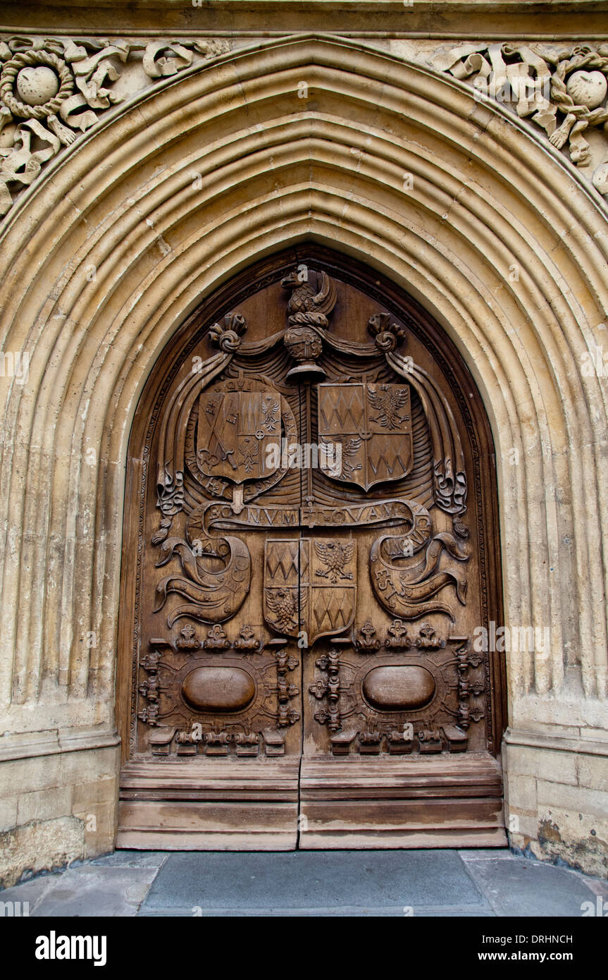 Abbey door hi-res stock photography and images - Alamy
