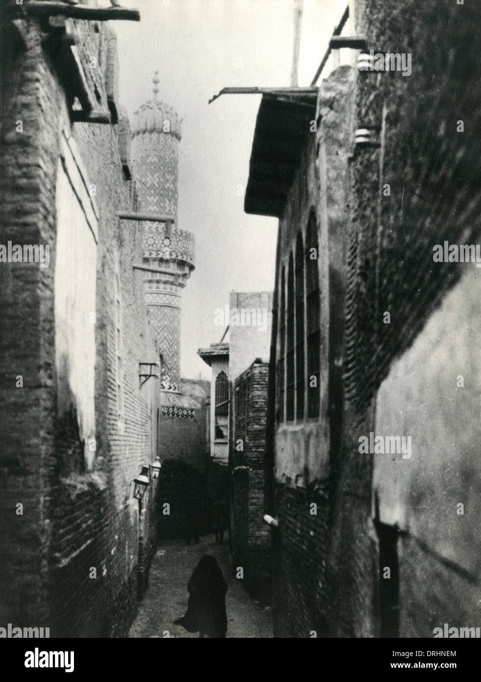 Narrow street in Kut Al Amara, Mesopotamia, WW1 Stock Photo - Alamy
