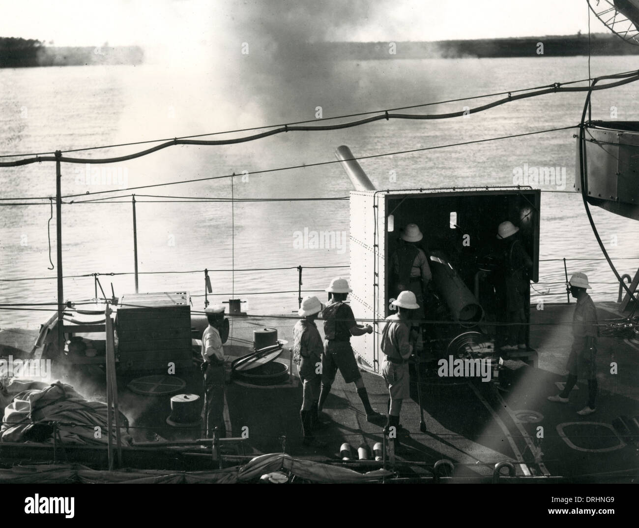 HMS Firefly, river gunboat, Mesopotamia, WW1 Stock Photo - Alamy