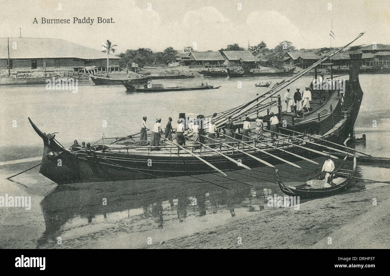 A Burmese Paddy Boat Stock Photo - Alamy