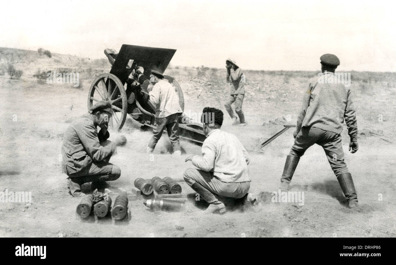 British inch howitzer ww1 hi-res stock photography and images - Alamy