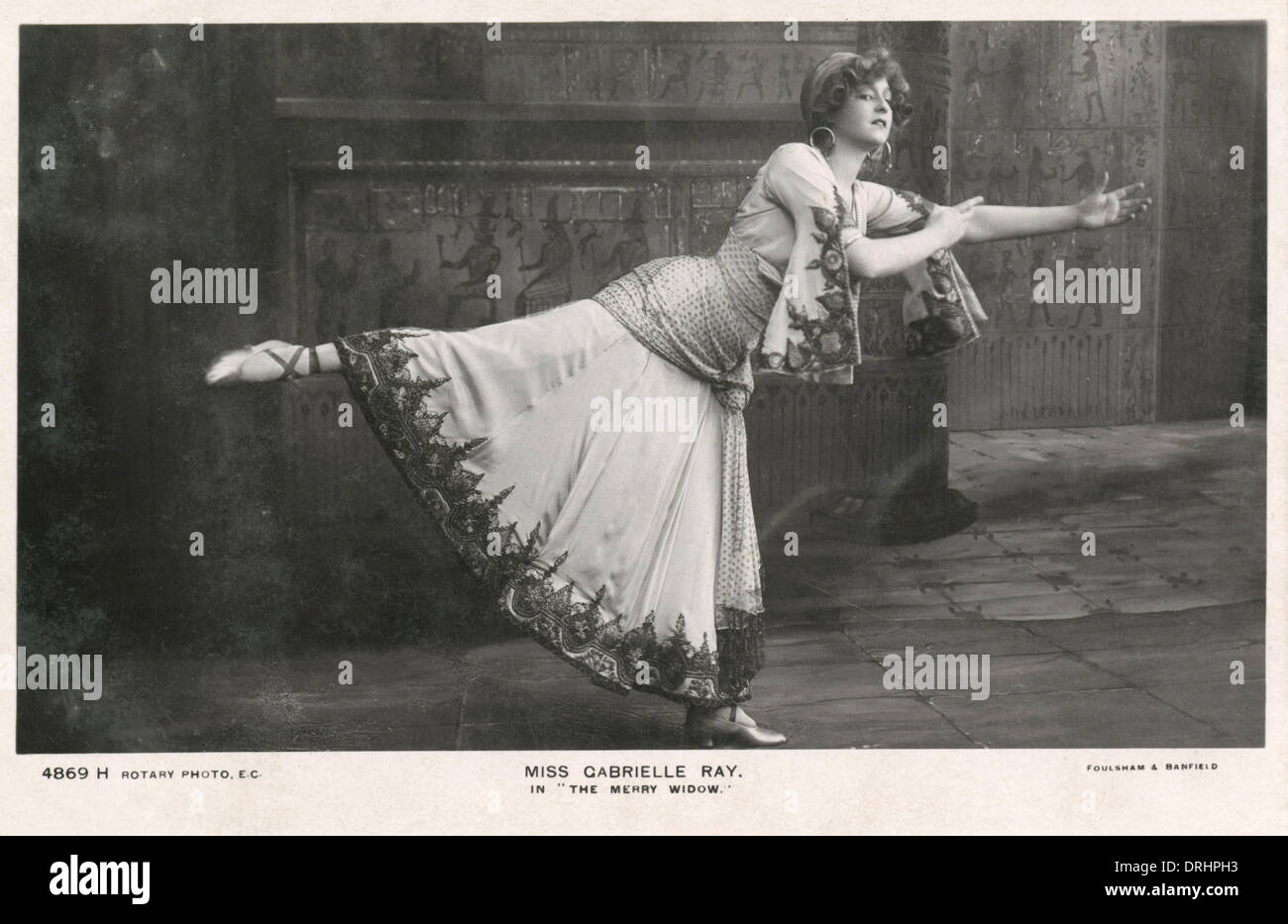 Gabrielle singer posed hi-res stock photography and images - Alamy