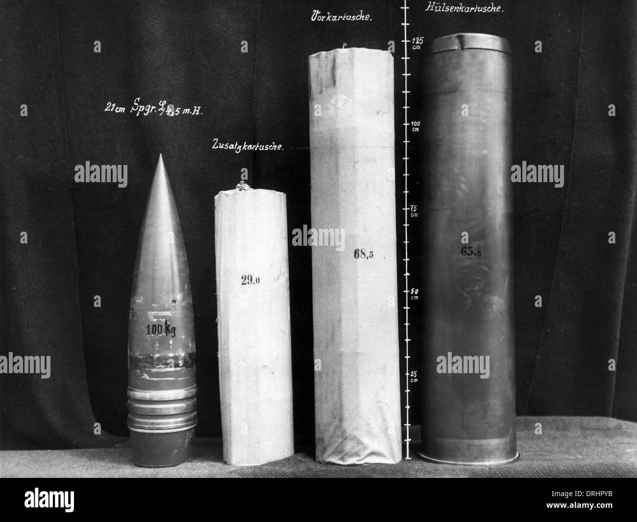 Projectiles and cartridges of German Paris Gun, WW1 Stock Photo - Alamy