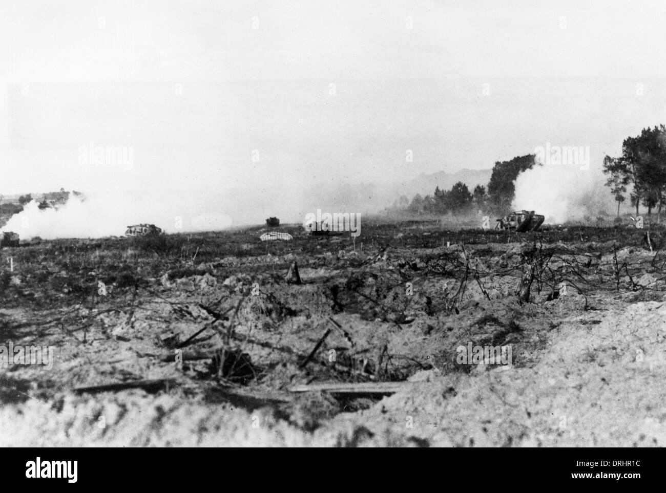 British tanks under German fire, WW1 Stock Photo - Alamy