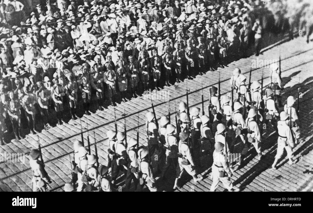 Colonial troops hi-res stock photography and images - Alamy