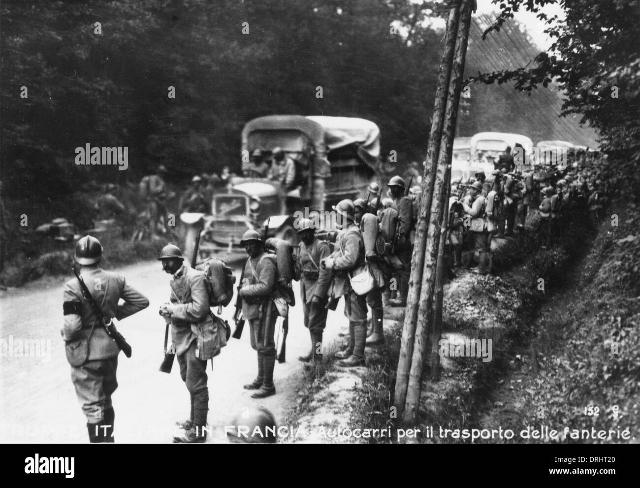 Italian infantry in wood near Rheims, France, WW1 Stock Photo - Alamy