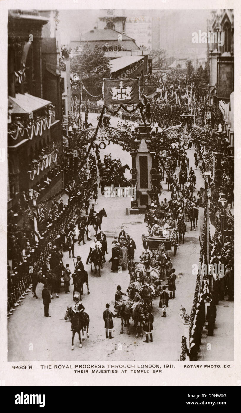 Royal Progress at Temple Bar, London Stock Photo - Alamy