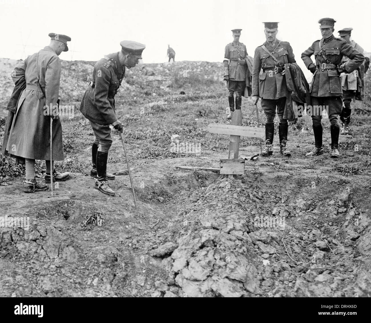 King George V touring battlefield, Western Front, WW1 Stock Photo - Alamy