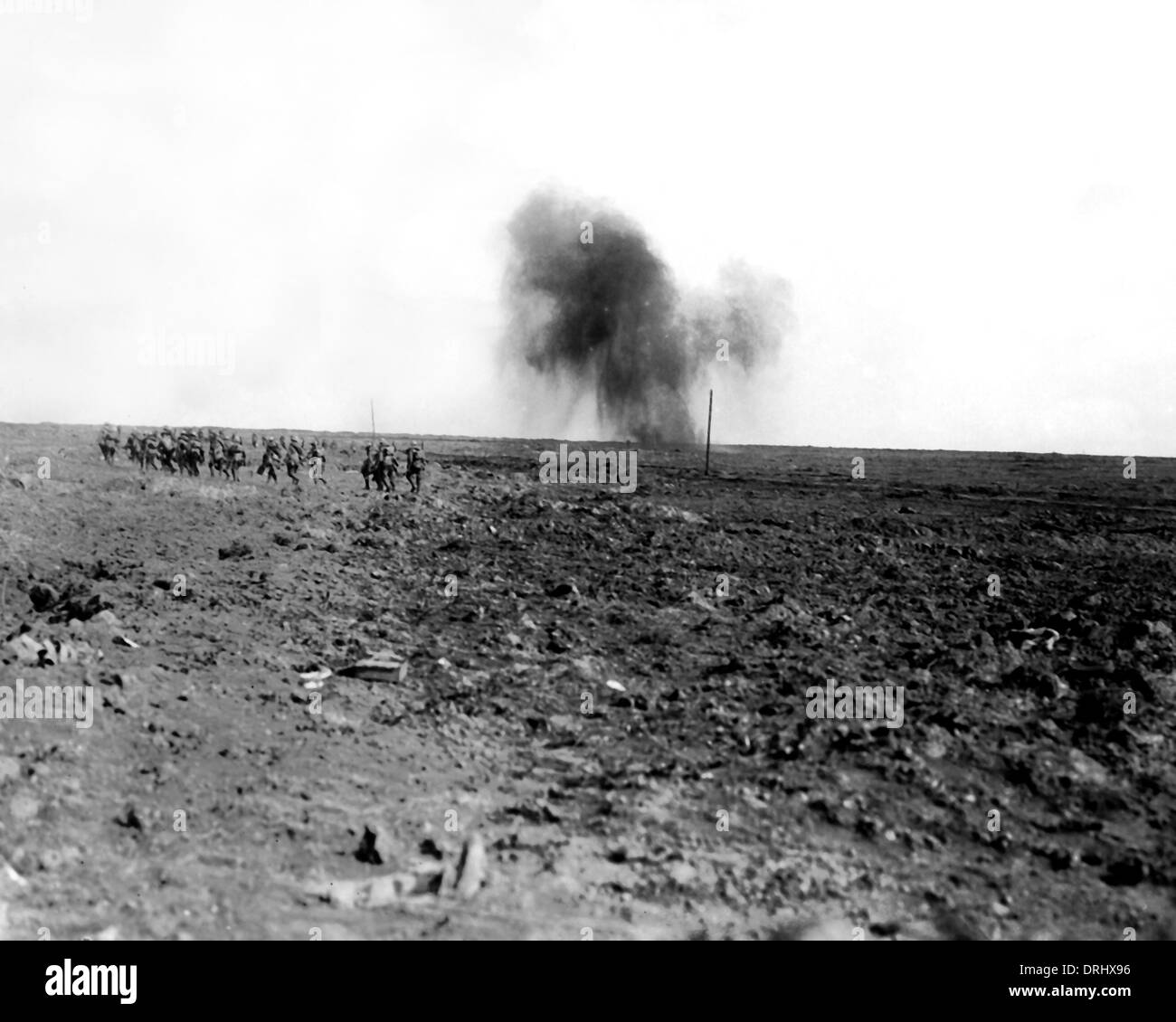 Soldiers advancing Black and White Stock Photos & Images - Alamy