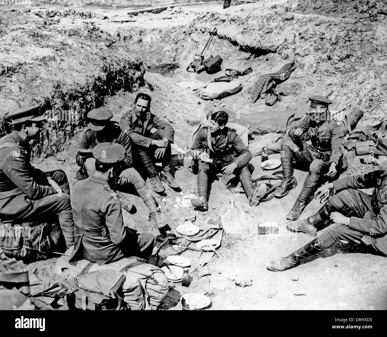 Wwi soldiers eating trenches hi-res stock photography and images - Alamy