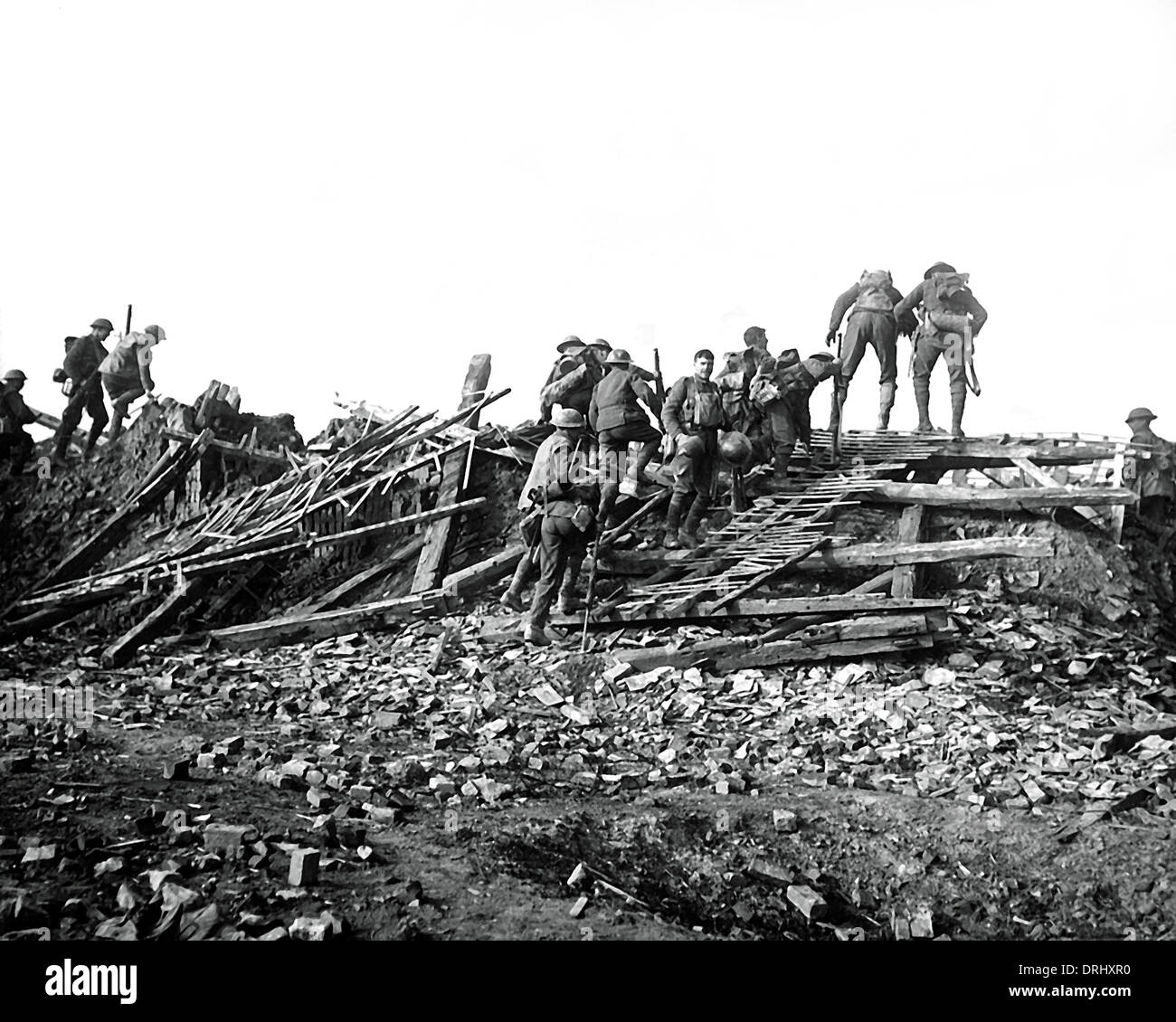 British soldiers near Peronne, Somme, WW1 Stock Photo - Alamy