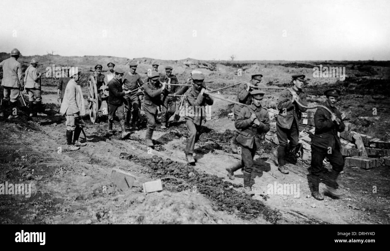British soldiers transporting shells, Western Front, WW1 Stock Photo ...