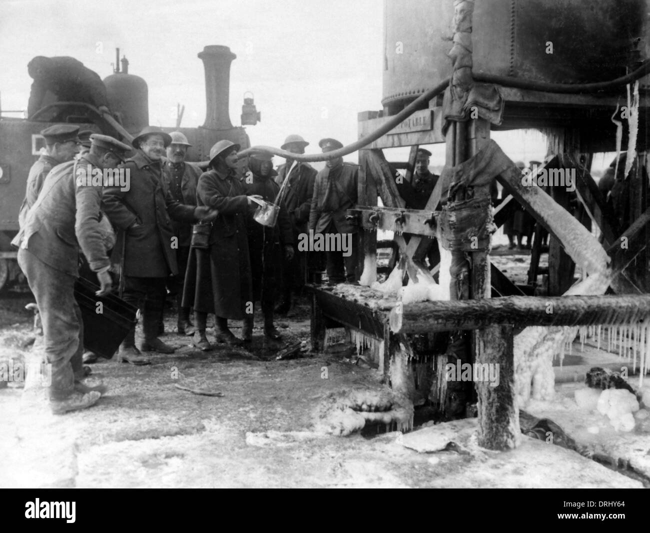 British soldiers taking in water, Western Front, WW1 Stock Photo - Alamy