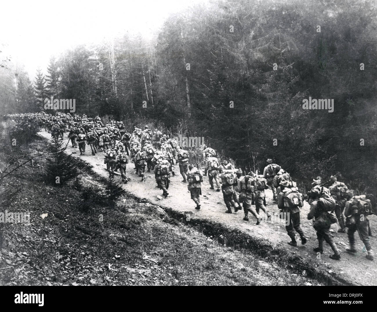 Romanian troops on the march, Carpathians, WW1 Stock Photo - Alamy