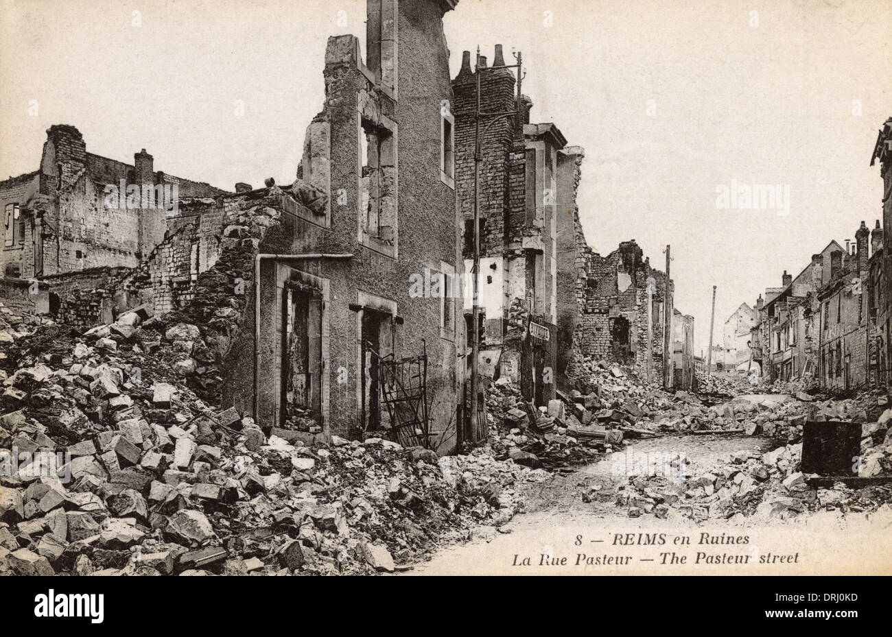 WWI - Reims following the German Retreat - Rue Pasteur Stock Photo - Alamy