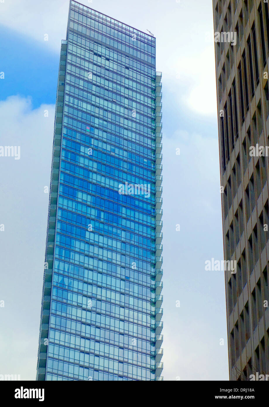 High rise condo building hi-res stock photography and images - Alamy