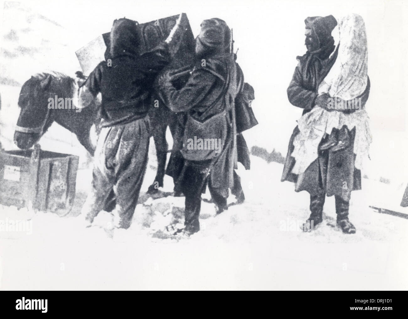 Serbian troops retreating through Albania, WW1 Stock Photo - Alamy