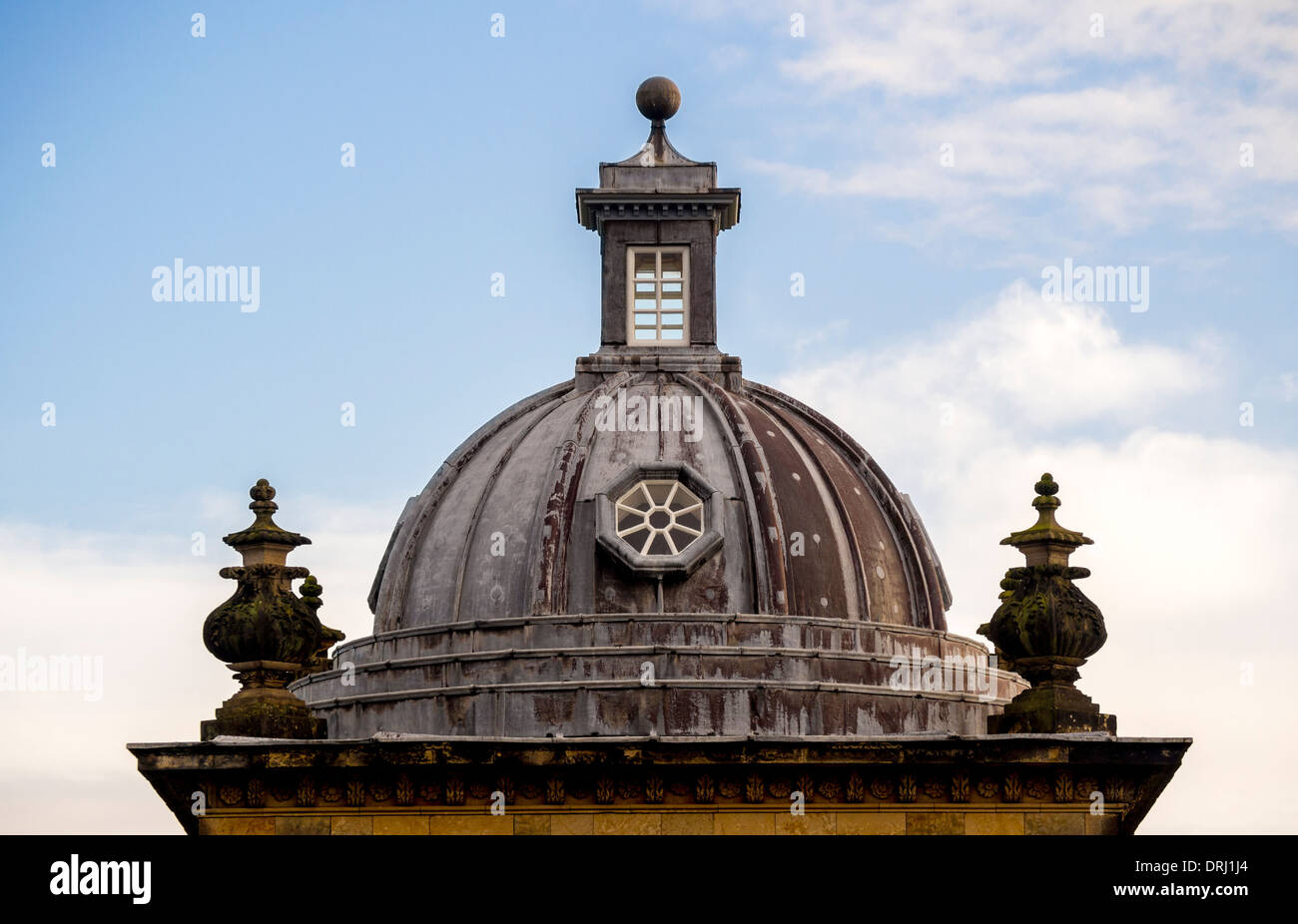Domed roof folly hi-res stock photography and images - Alamy