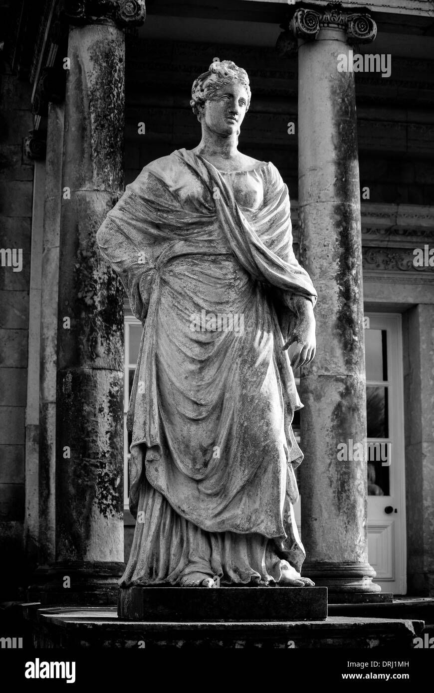 Monochromatic sculpture hi-res stock photography and images - Alamy