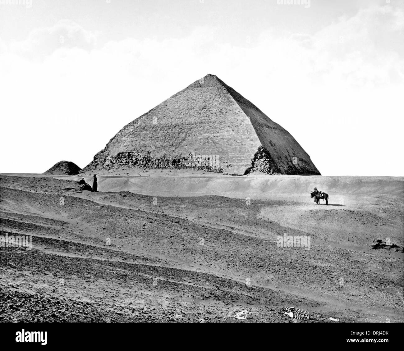 Pyramid pyramid Black and White Stock Photos & Images - Alamy