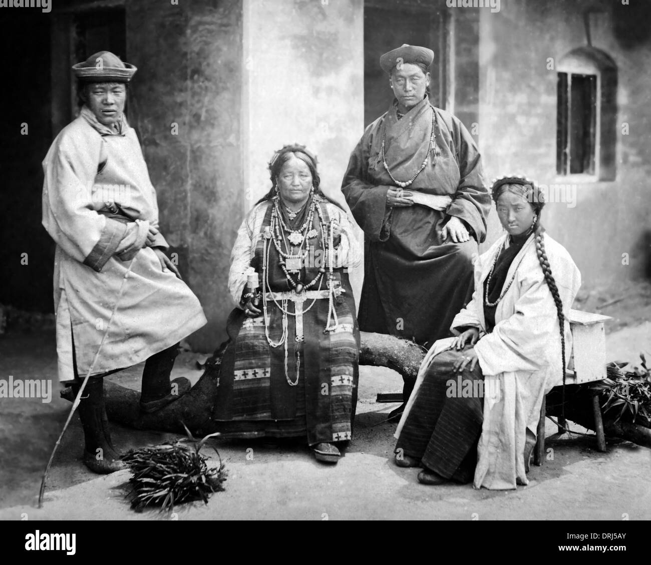 Group bhutanese people bhutan south hi-res stock photography and images ...