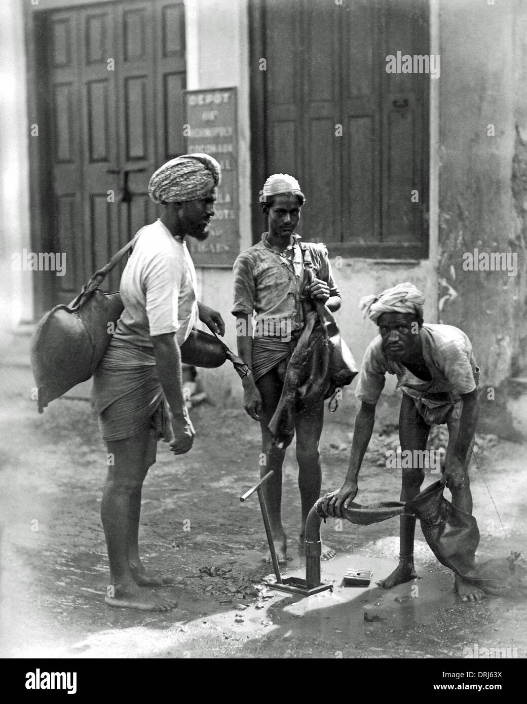 Indian water carriers hi-res stock photography and images - Alamy