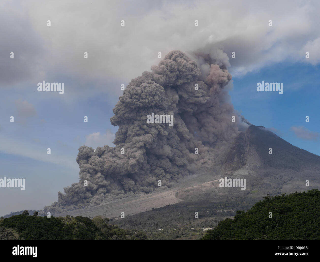 Pyroclastic flow hi-res stock photography and images - Alamy