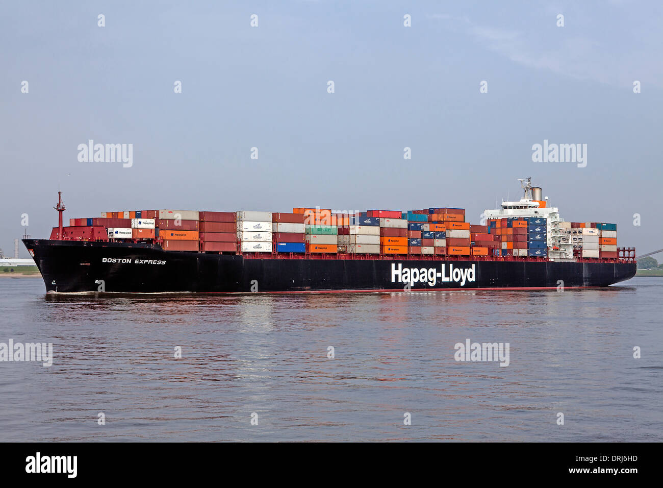 Containerriese Boston Express auf der Elbe / containership Boston ...