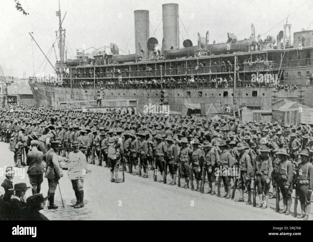 Arrival of american troops hi-res stock photography and images - Alamy Arrival of american troops hi-res stock photography and images - Alamy