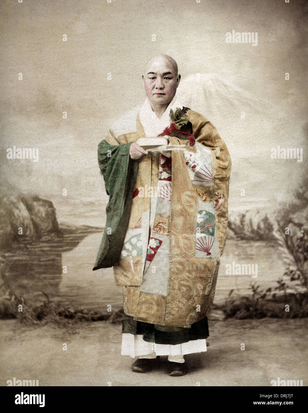 Buddhism japan priest hi-res stock photography and images - Alamy