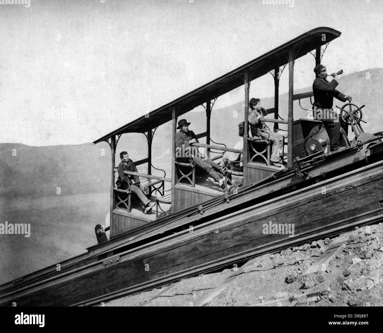 Vesuvius funicular railway hi-res stock photography and images - Alamy