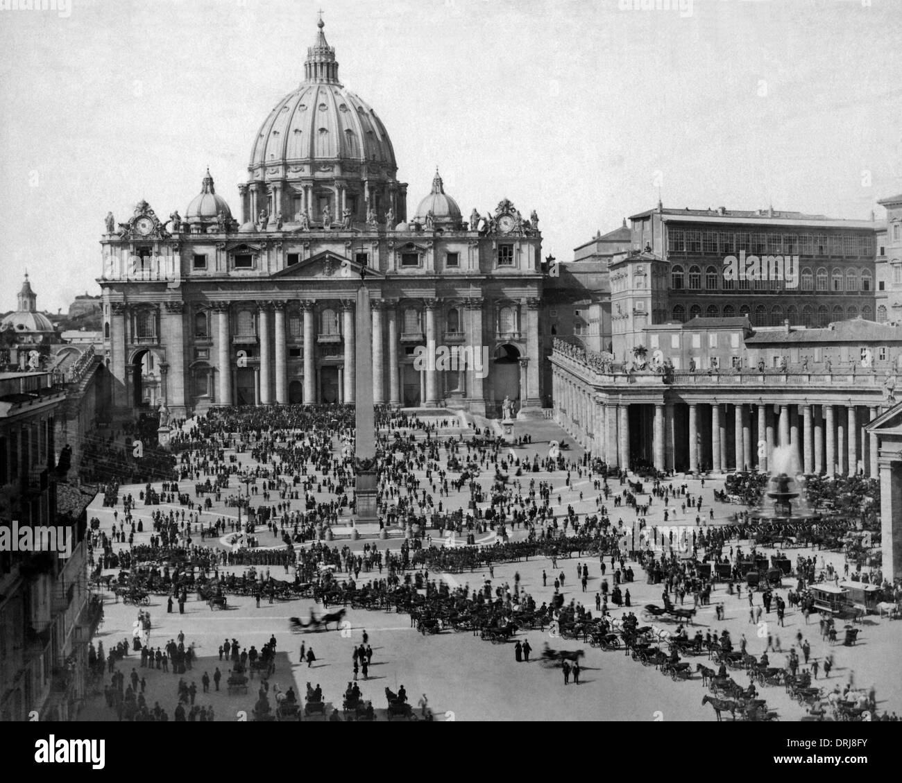 People st peters square Black and White Stock Photos & Images - Alamy