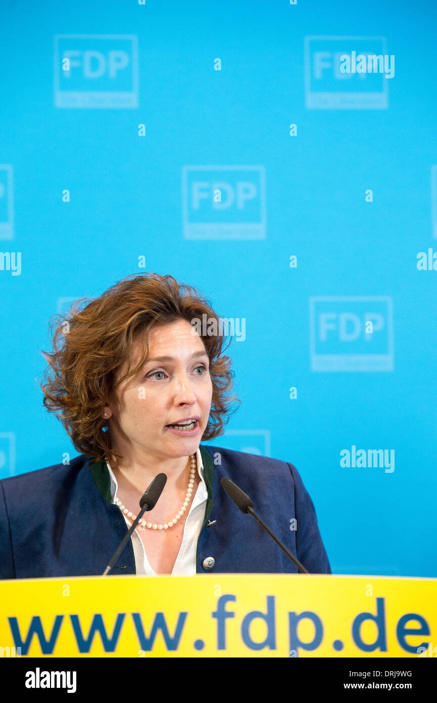 Fdp General Secretary Stock Photos & Fdp General Secretary Stock Images ...