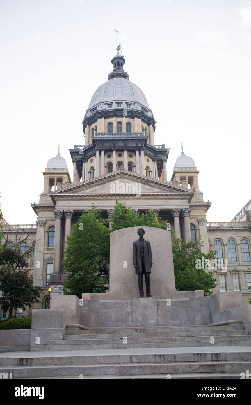 The Illinois State Capitol building in Springfield, Illinois on Apr. 23 ...