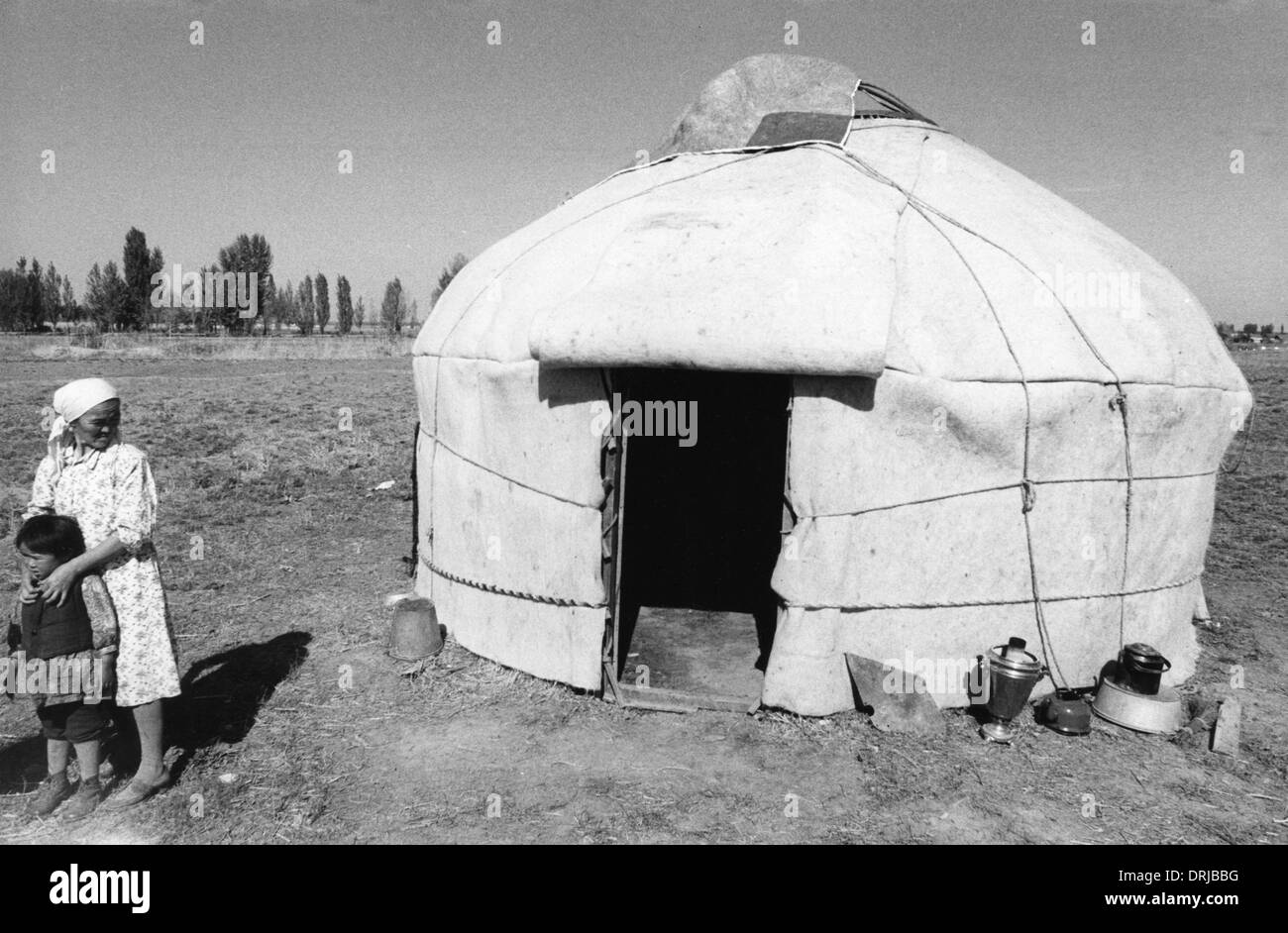Russian yurt hi-res stock photography and images - Alamy