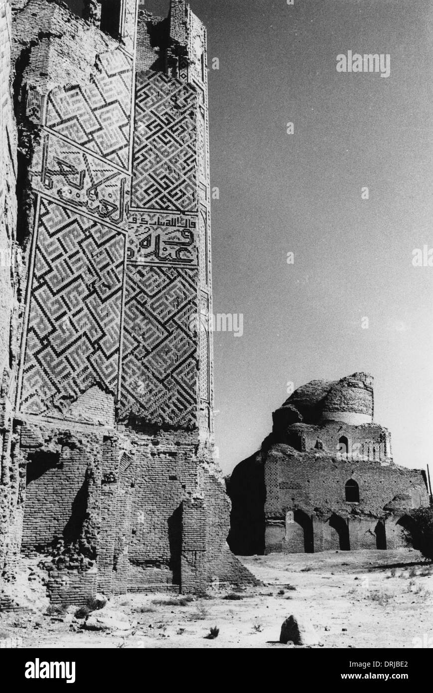 Ruins of Bibi-Hanim mosque, Samarkand Stock Photo - Alamy